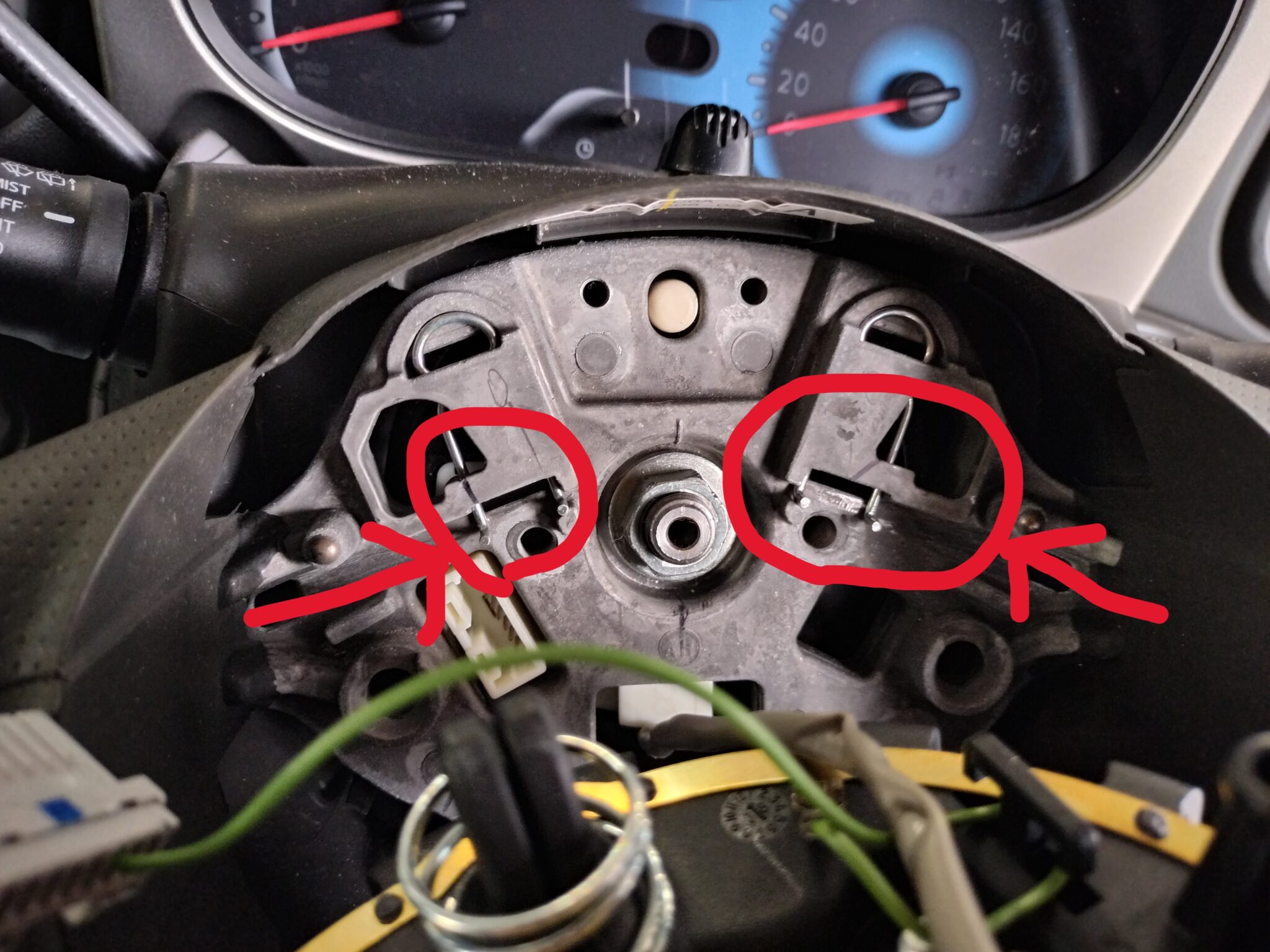 キューブZ12！エアバックチェックランプ点灯修理！ | ぐるめエンジニアリング